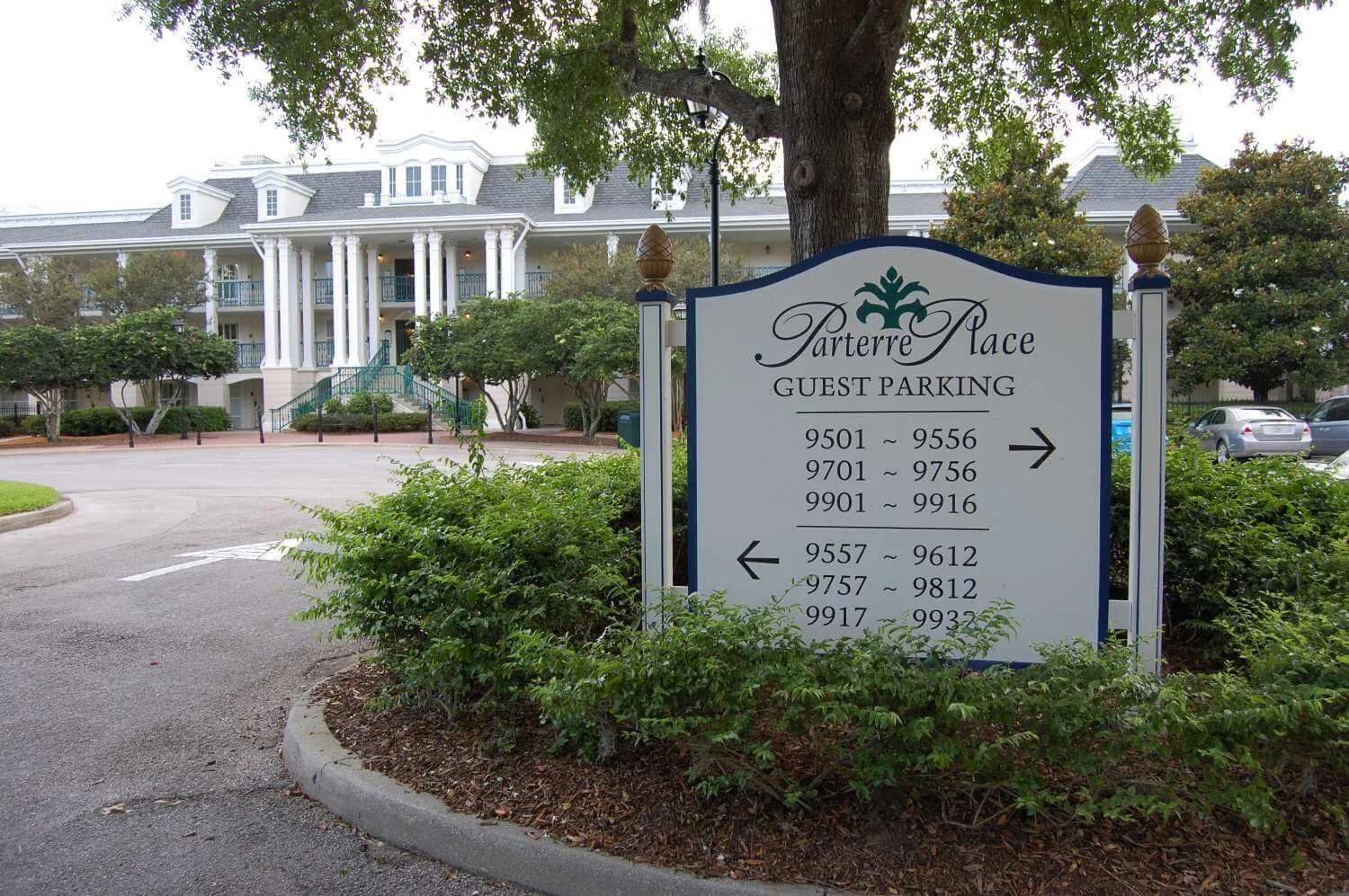 Disney's Port Orleans Riverside Gallery — Build A Better Mouse Trip