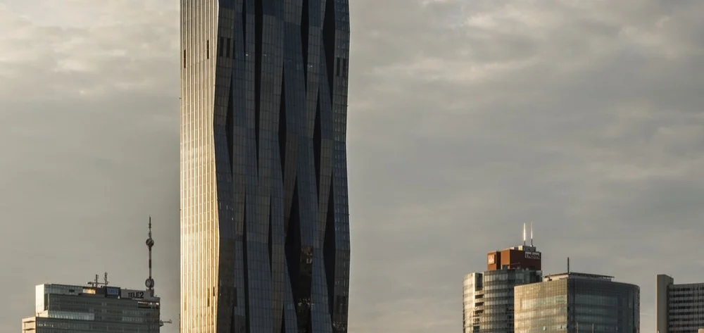 Tower-ing Fiction #20: DC Tower 1, Extraction 2 (2023) — The Vault of ...