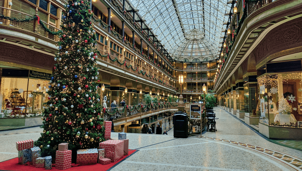 Visual Retailing — Retail Winter Wonderland: The Art of Visual ...