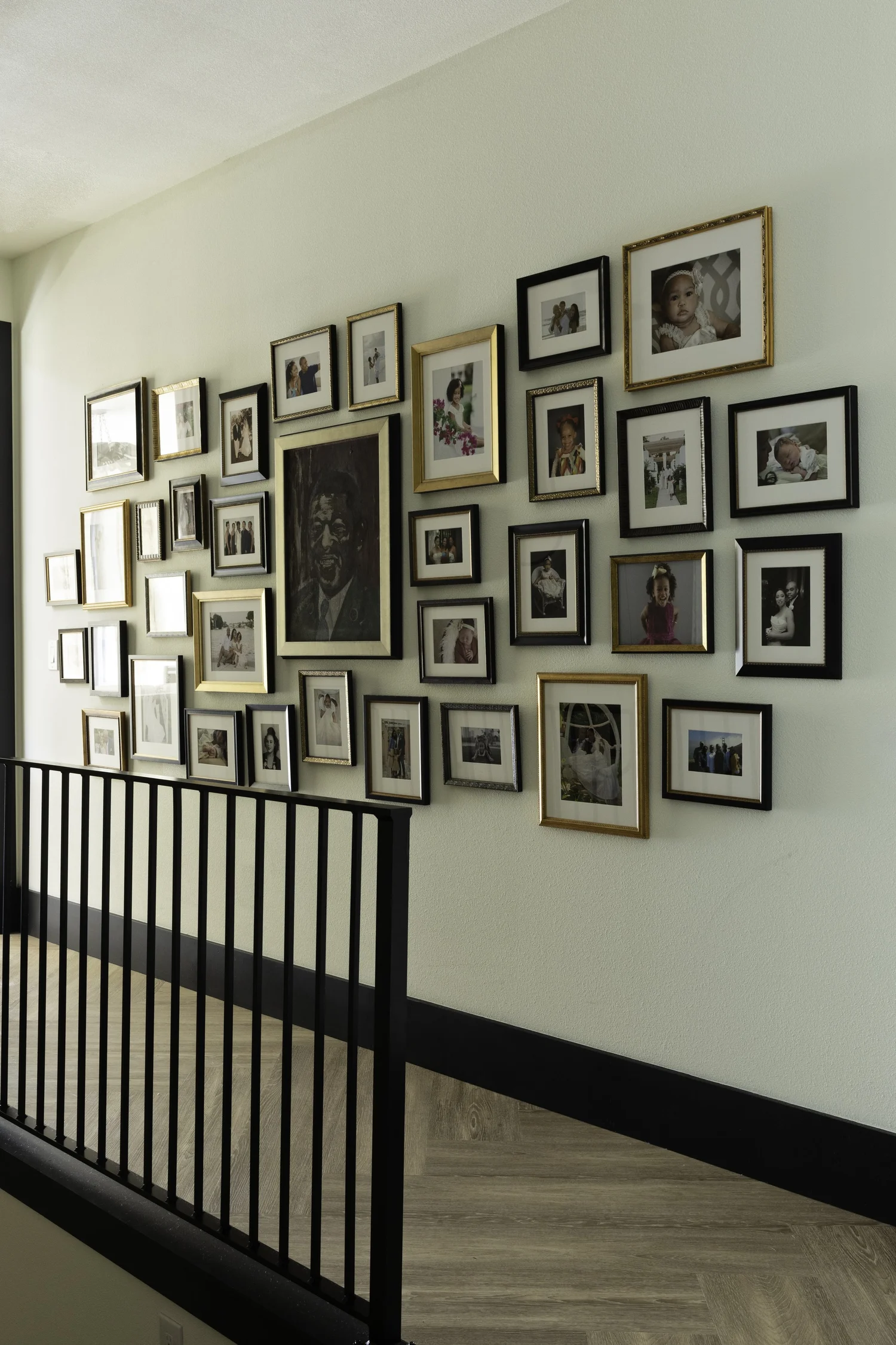 Take Your Gallery Wall from Boring to Glamorous — LISA GILMORE DESIGN ...