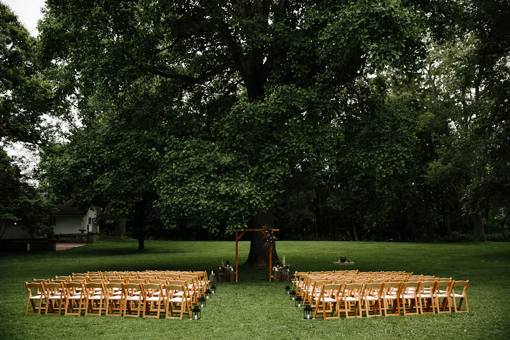 Chelsea + Ryan's Beautiful Rainy Wedding at Hines Hill Conference ...