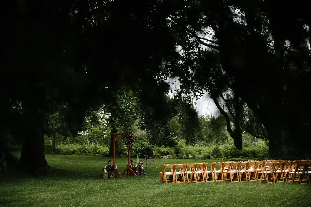 Chelsea + Ryan's Beautiful Rainy Wedding at Hines Hill Conference ...