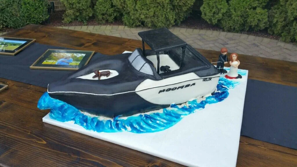 Sculpted Cake Photos — Edible Art Bakery & Dessert Cafe | Anniversary ...