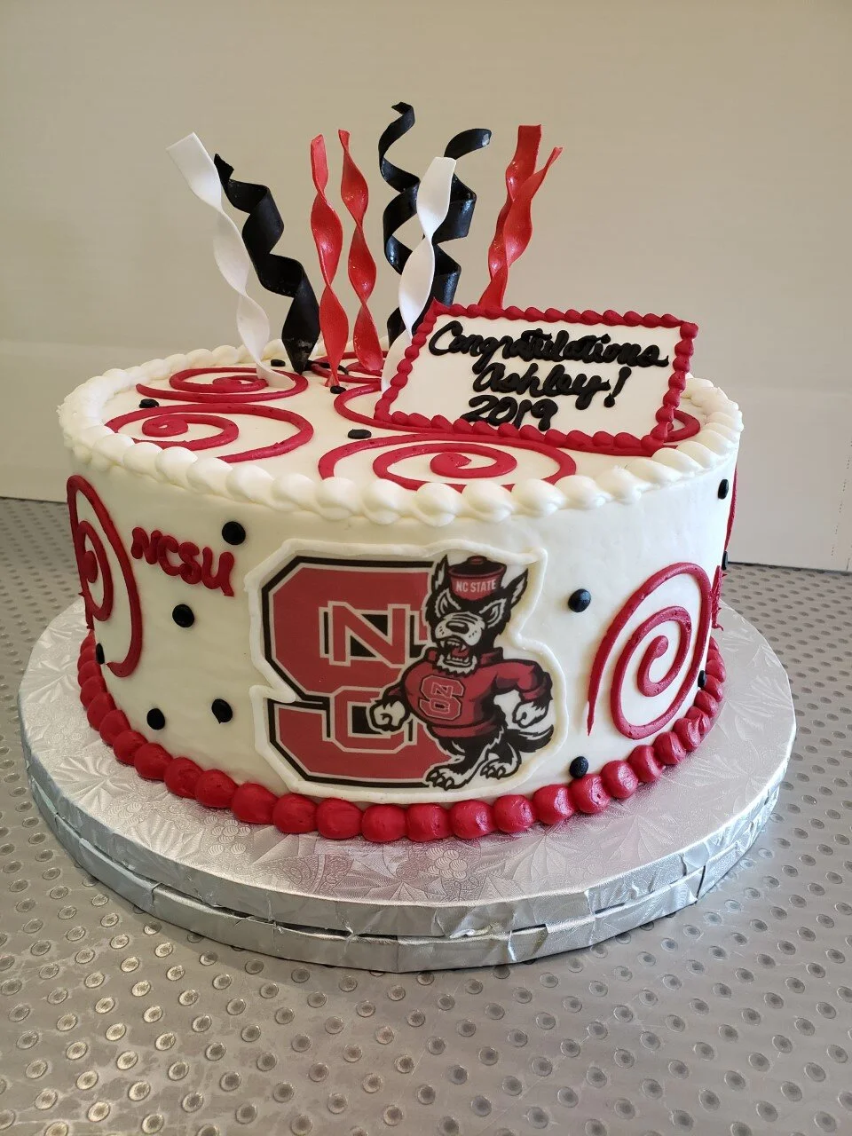 Graduation Cake Photos — Edible Art Bakery & Dessert Cafe | Anniversary ...