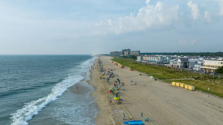 BEACH CLASSES-PILATES ON THE BEACH — Beach Pilates & Wellness in ...