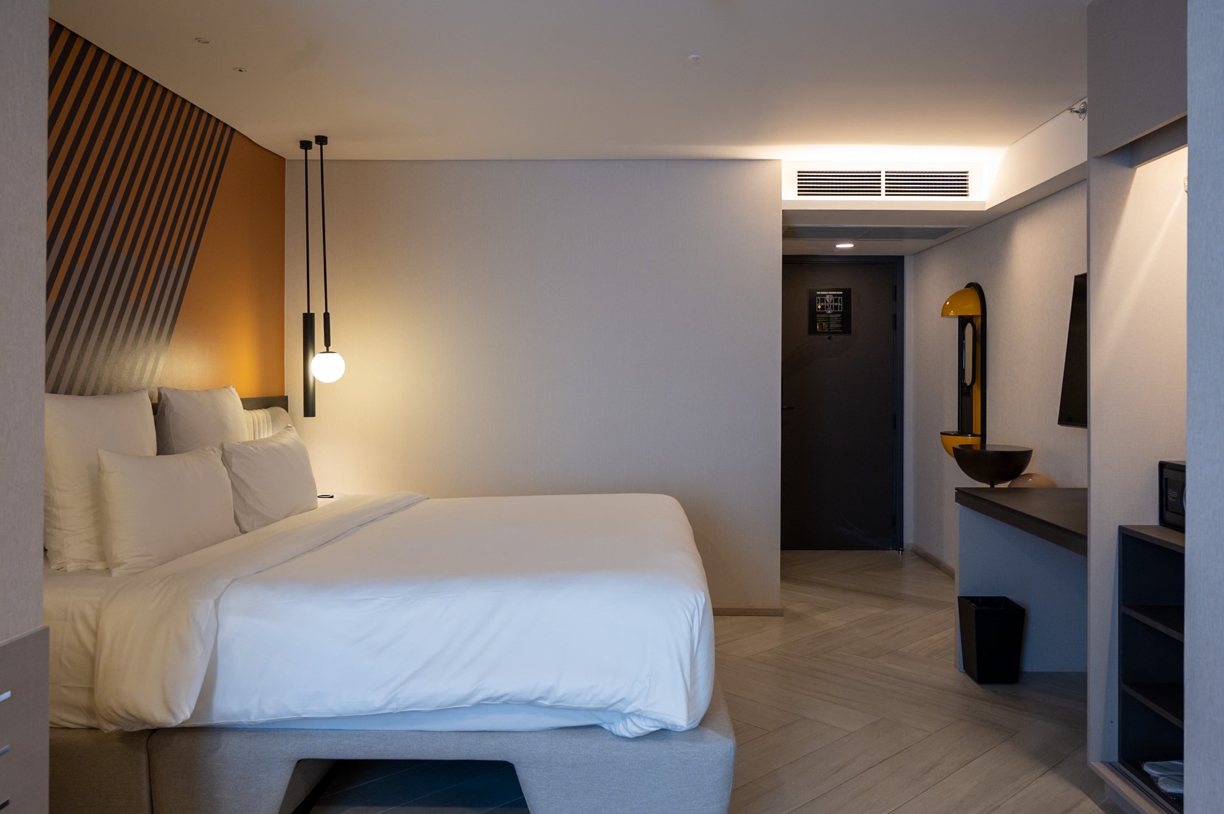 Hotel Review: TRIBE Living Bangkok Sukhumvit 39 (TRIBE Studio ...