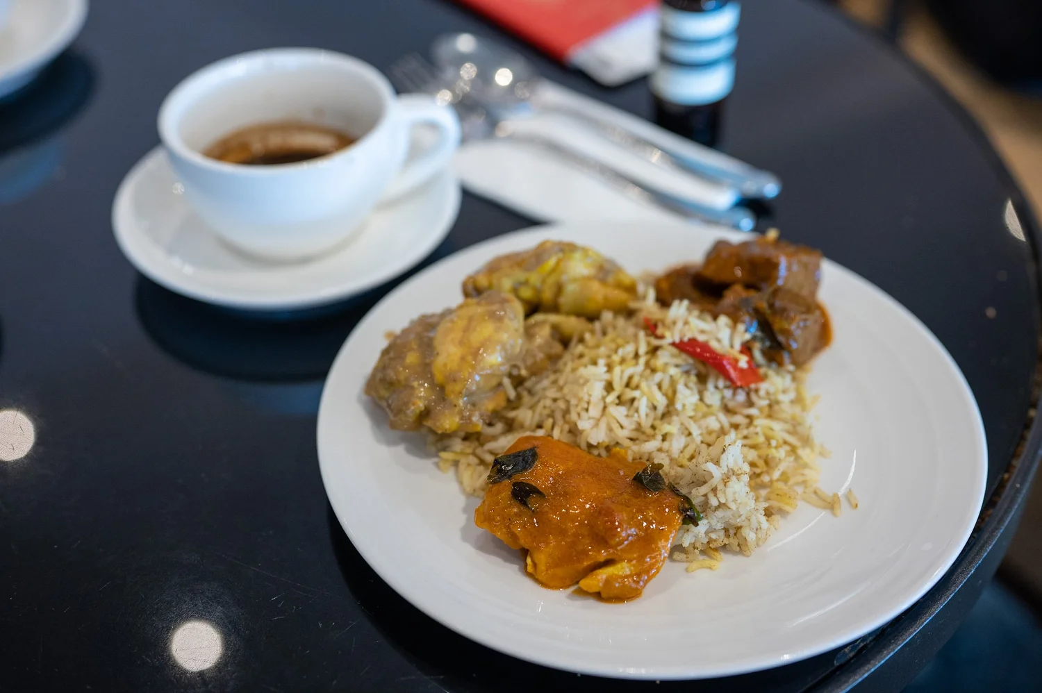 Lounge Review: Malaysia Airlines Satellite Golden Lounge - Kuala Lumpur ...