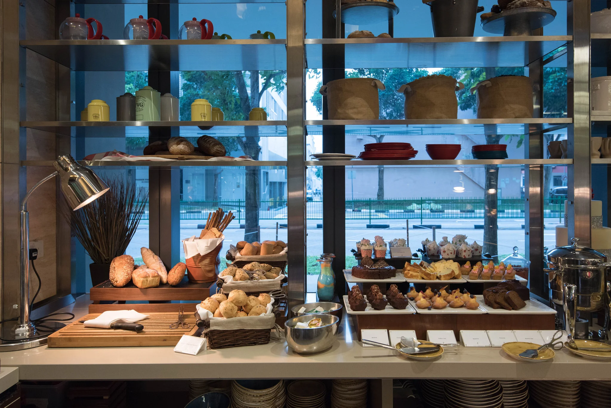 Best of Thai Buffet at Escape Restaurant & Lounge (One Farrer Hotel ...