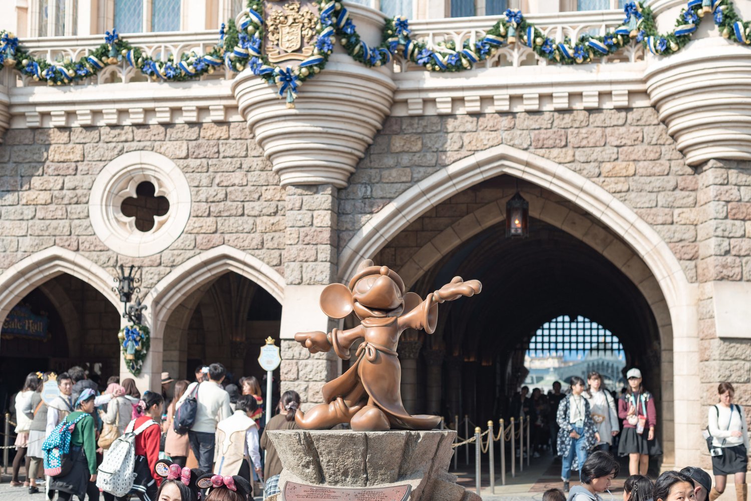 Tips for Visiting Tokyo Disneyland - A Guide to the Happiest Place on ...