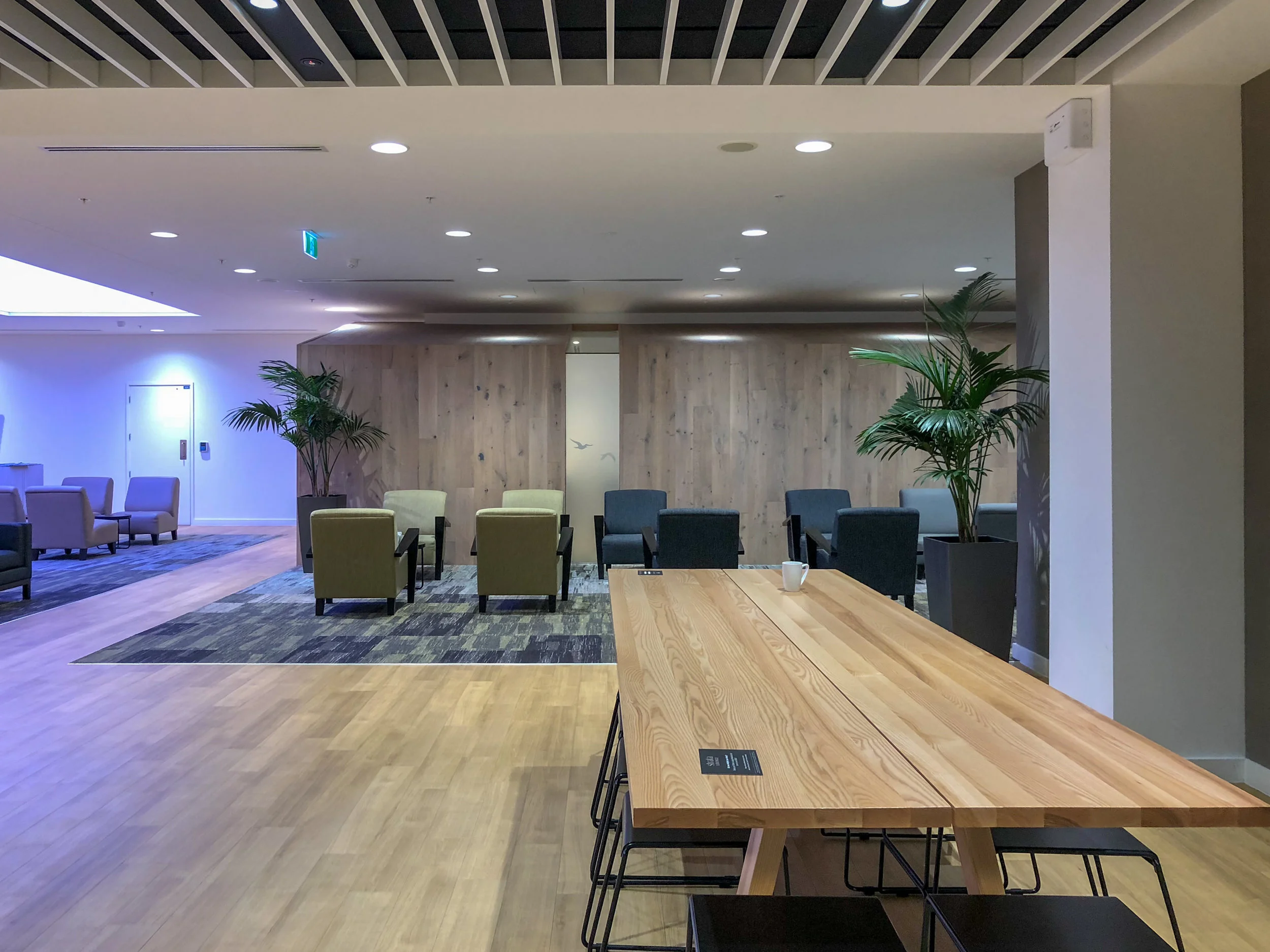 Lounge Review: Strata Lounge - Auckland Airport (AKL) — The Shutterwhale