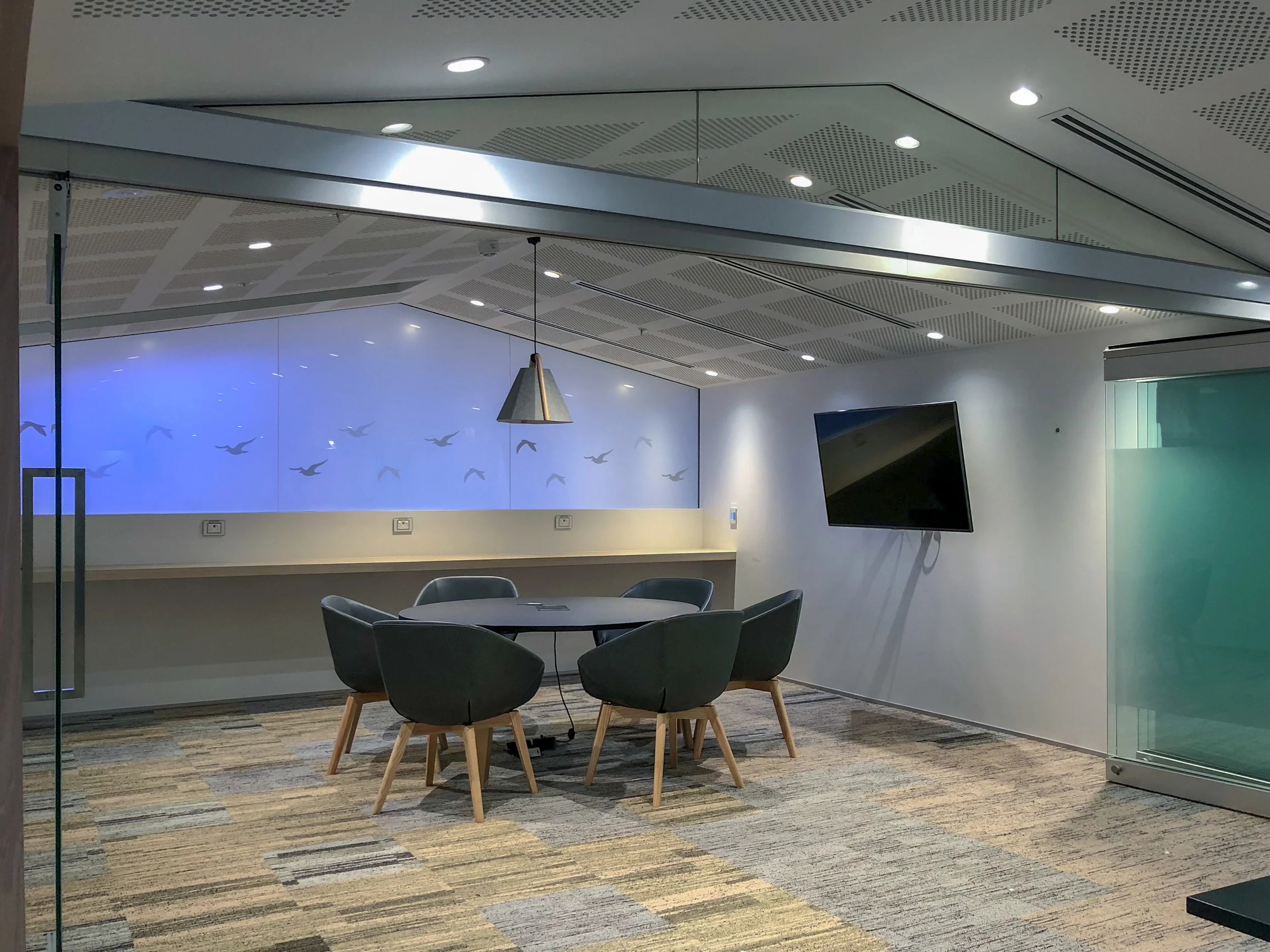 Lounge Review: Strata Lounge - Auckland Airport (AKL) — The Shutterwhale