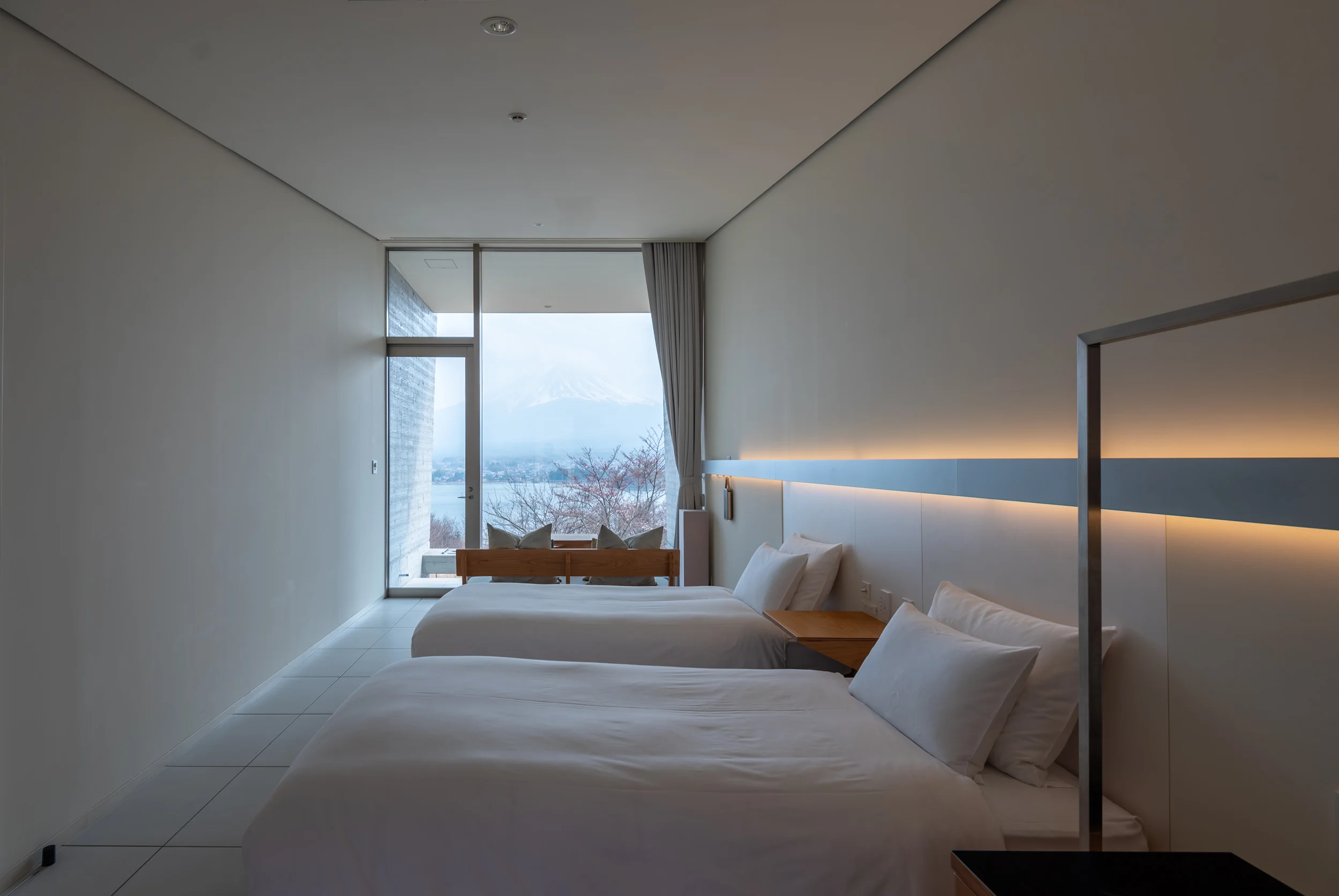 Hotel Review: HOSHINOYA Fuji (T Cabin) - Stunning Views of Mt. Fuji and ...