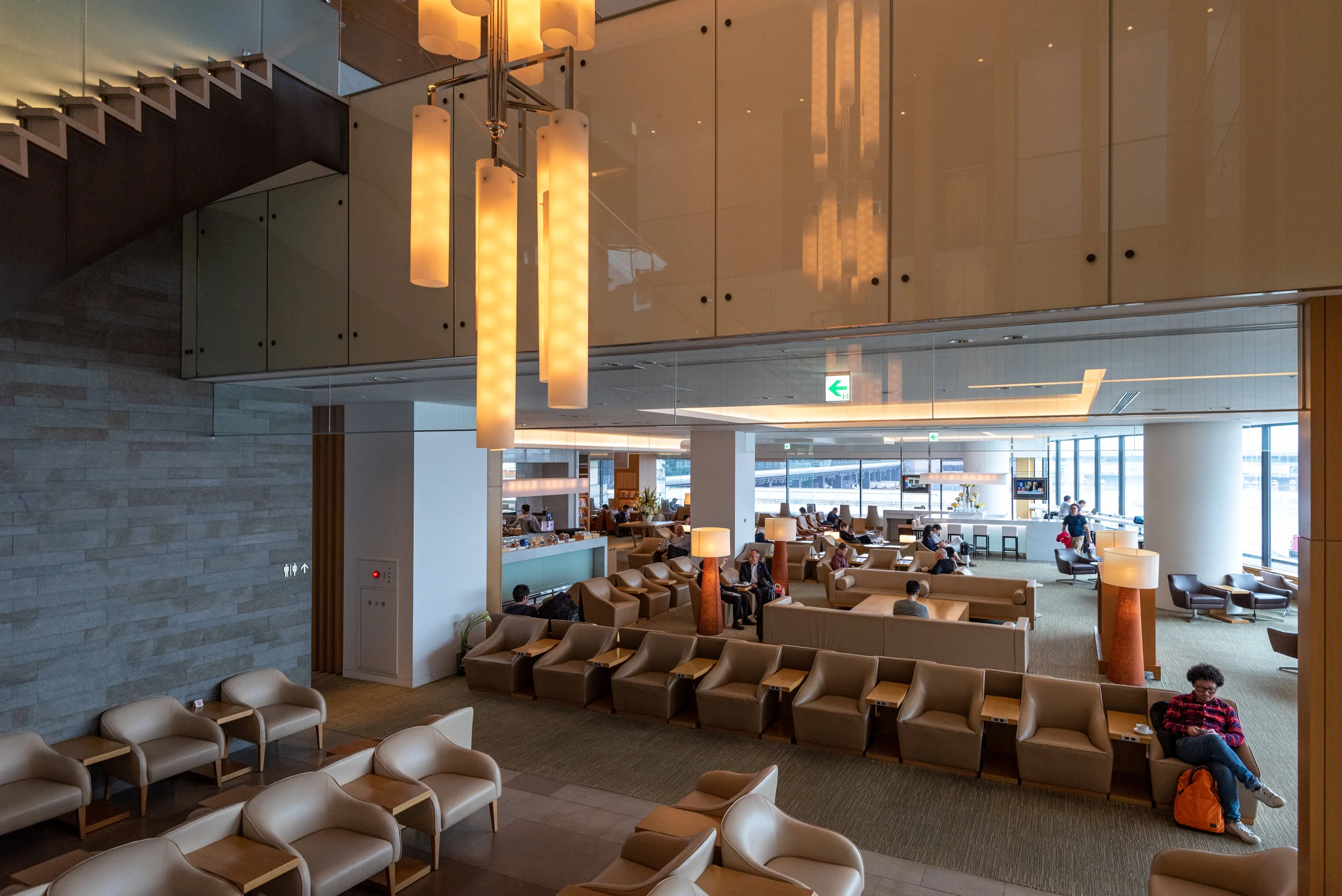 Lounge Review: Japan Airlines Sakura Lounge (Terminal 2) - Narita ...