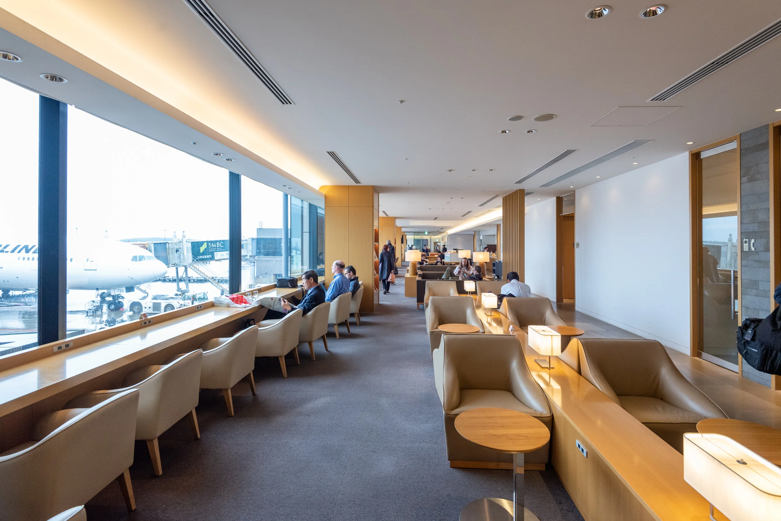 Lounge Review: Japan Airlines Sakura Lounge (Terminal 2) - Narita ...