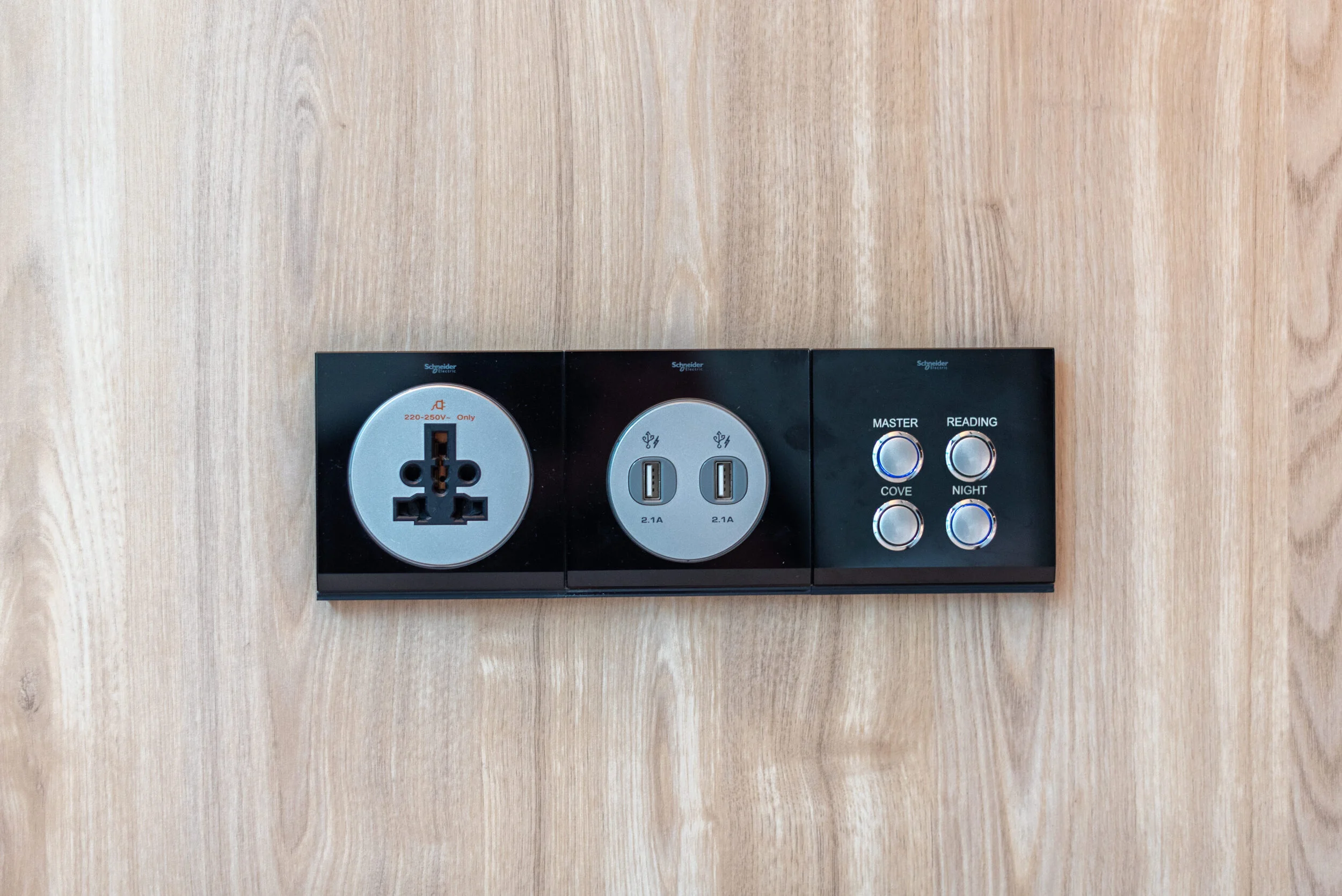 Hotel Review: Capri by Fraser, China Square (Deluxe Room) - New ...