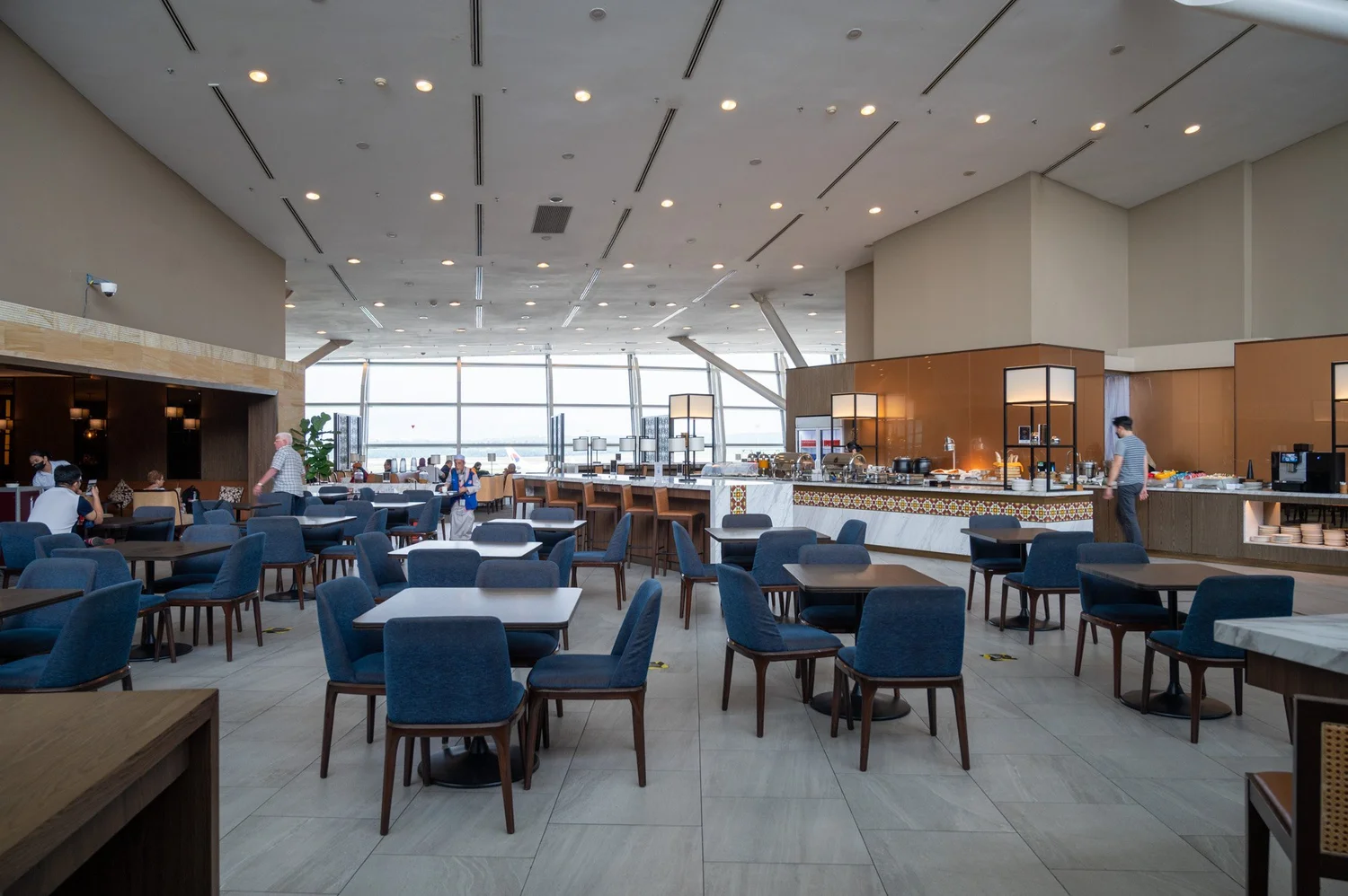 Lounge Review: Malaysia Airlines Regional Golden Lounge (Main Terminal ...