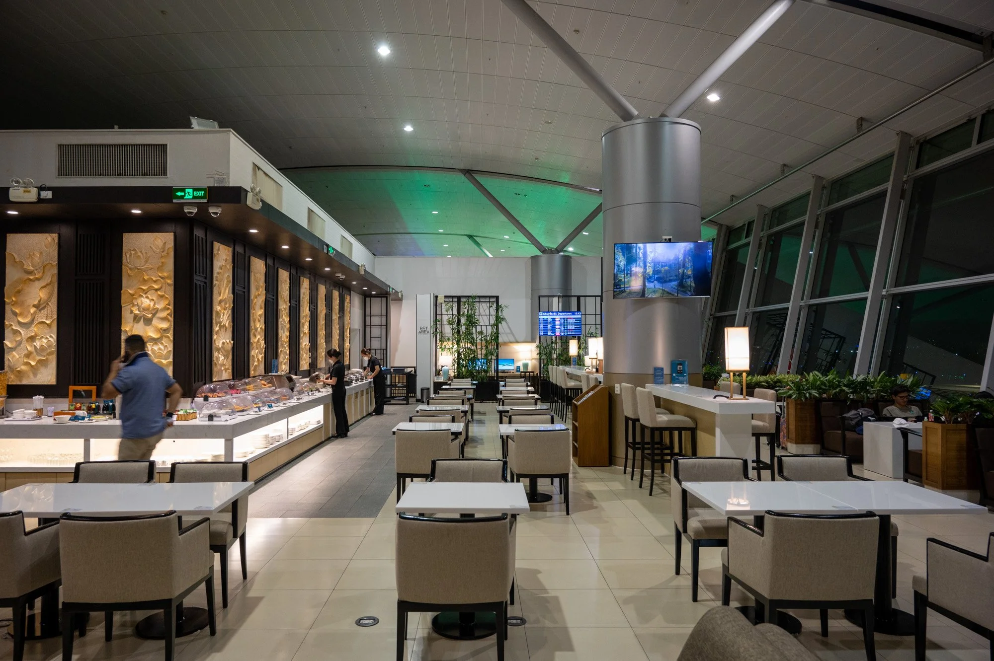 Lounge Review: Vietnam Airlines Lotus Lounge (International Terminal ...
