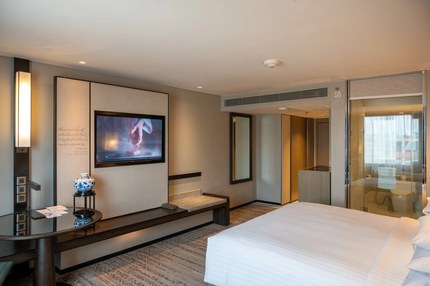 Hotel Review: Bangkok Marriott Marquis Queen’s Park (King Room with M ...