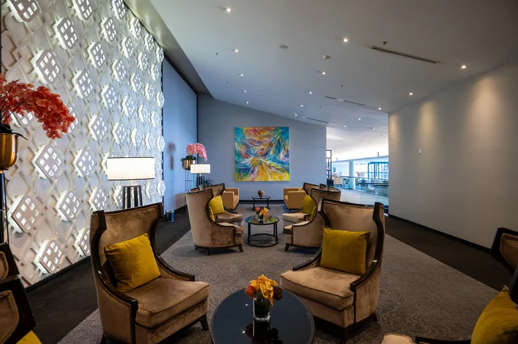 Lounge Review: Malaysia Airlines Platinum Lounge (Satellite Terminal ...
