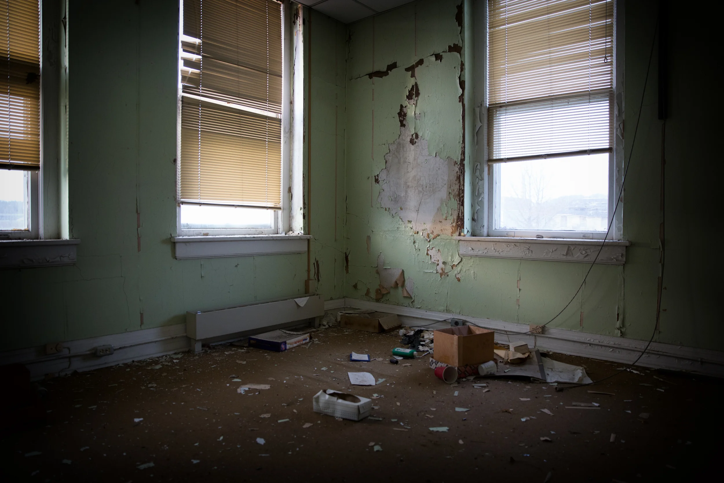 Empty Places: Waiting rooms for death — Small Town Big World