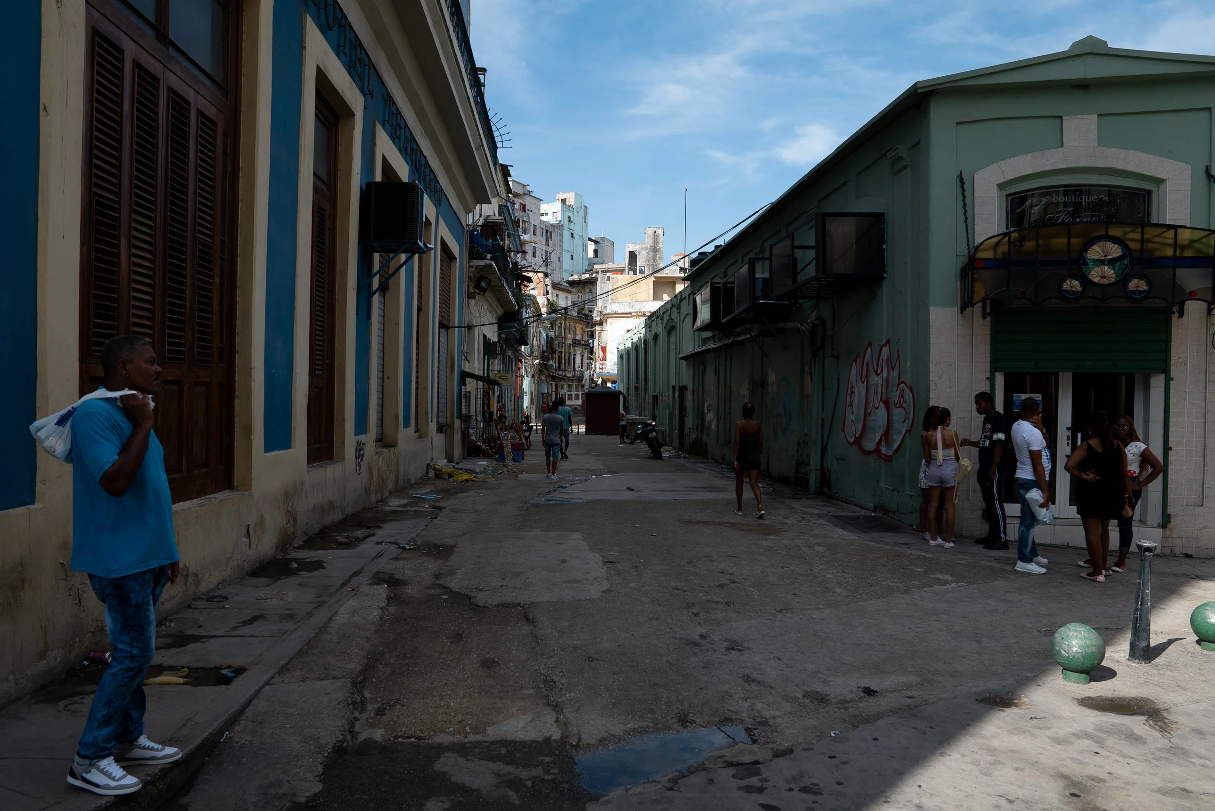 The Alleys and Side Streets of Cuba — Small Town Big World