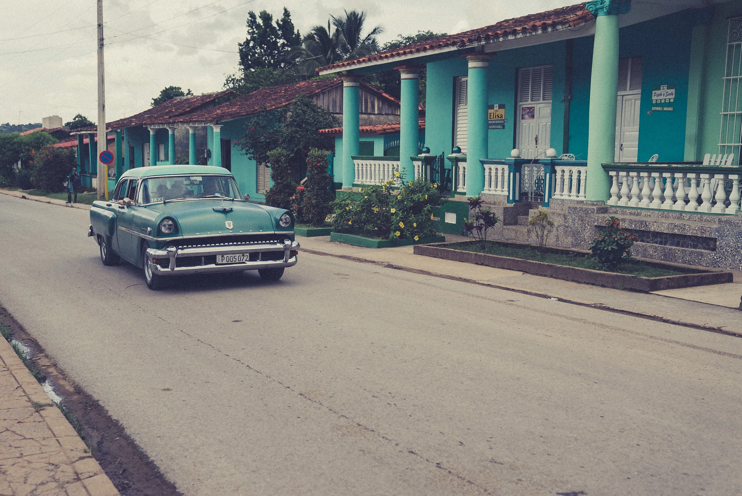 The Cars of Cuba — Small Town Big World
