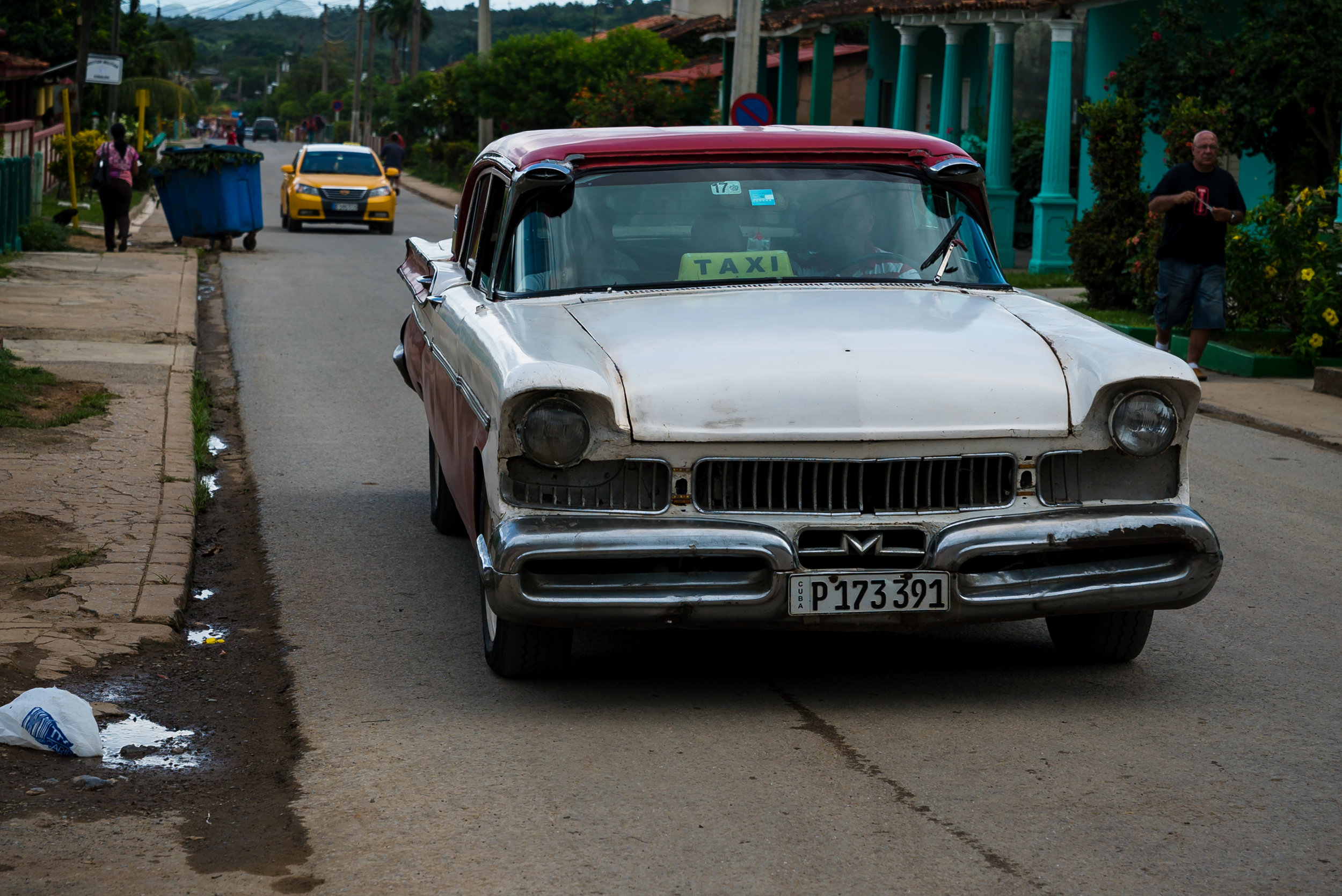 The Cars of Cuba — Small Town Big World