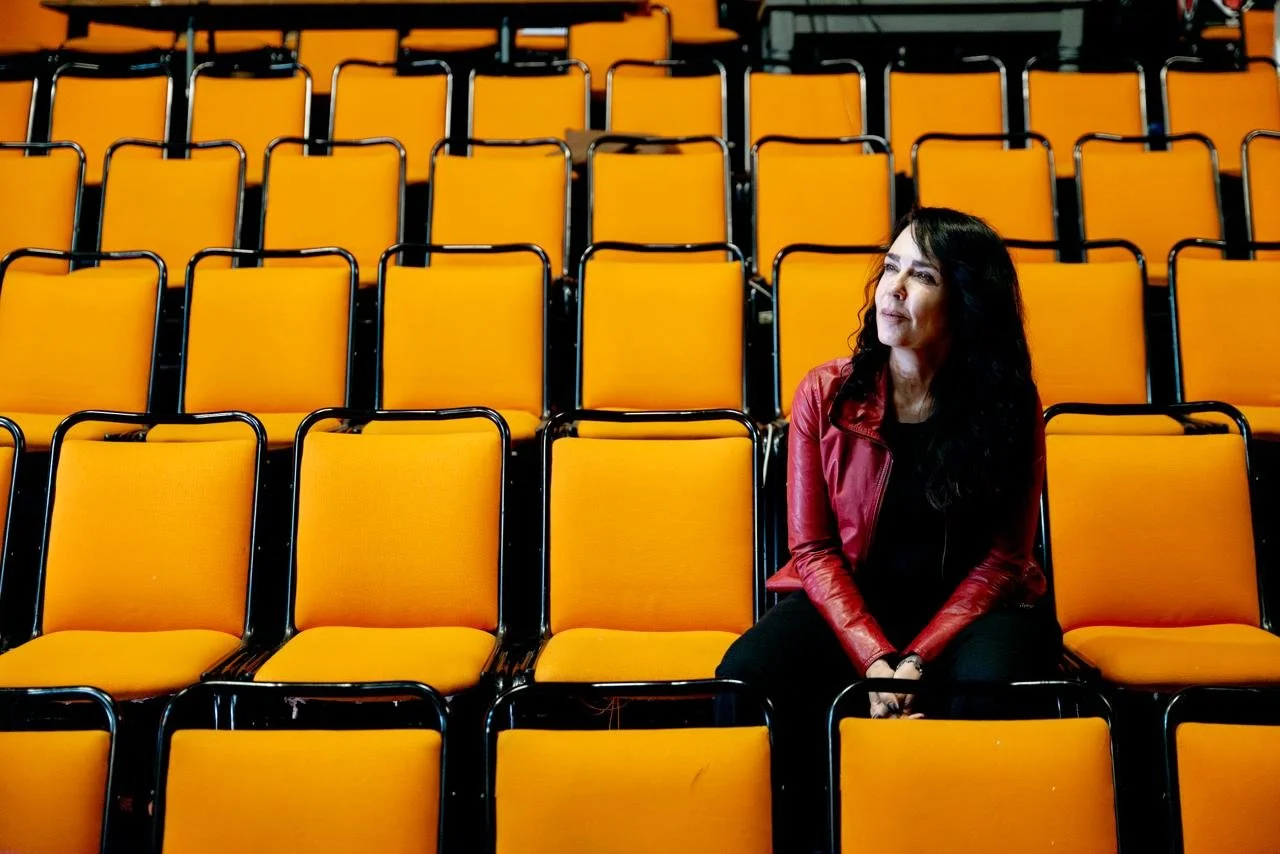 Bio — Yaël Farber