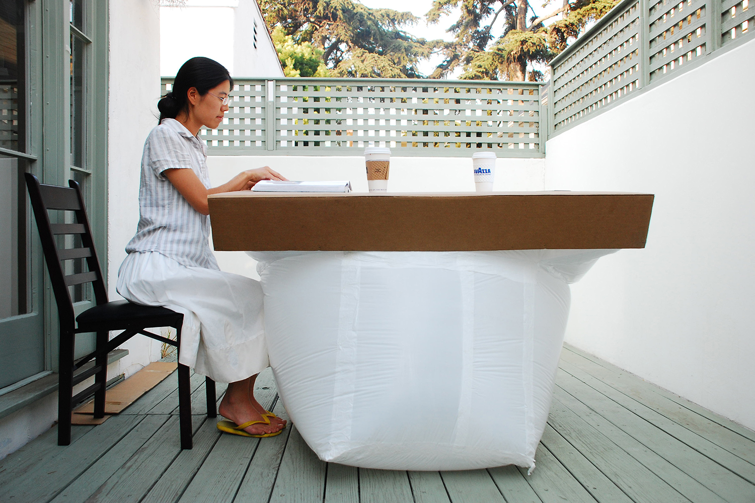 Floating Table — bunch design