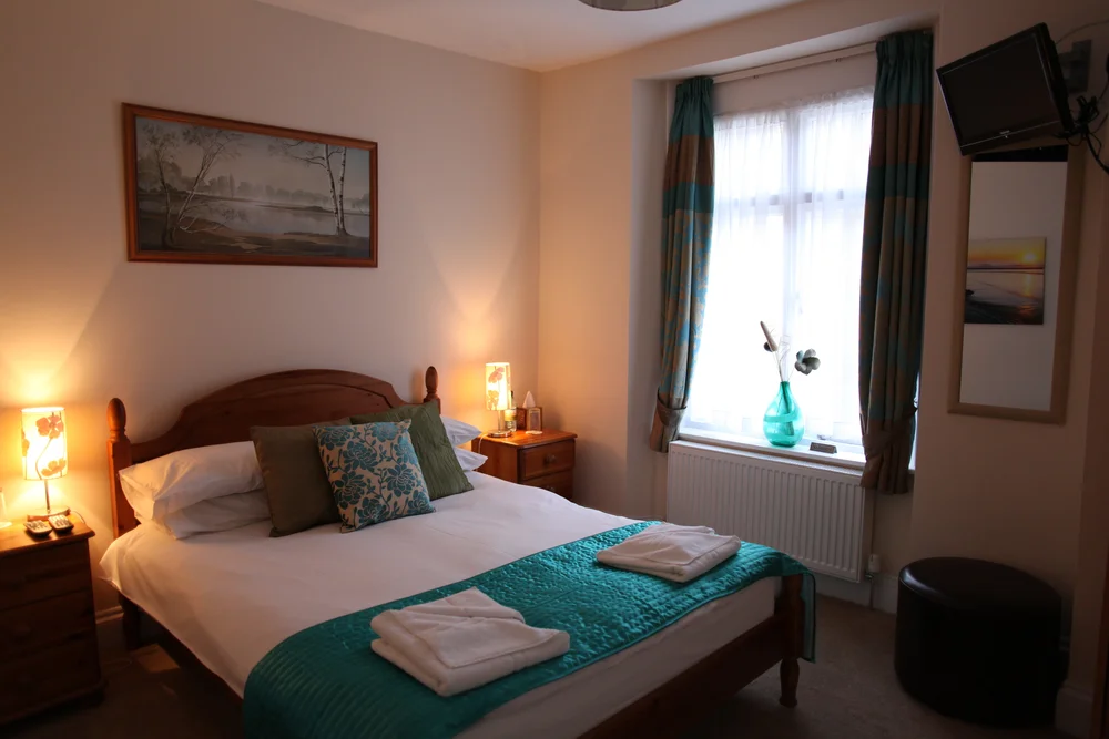 THE PUB — The Rockford Inn