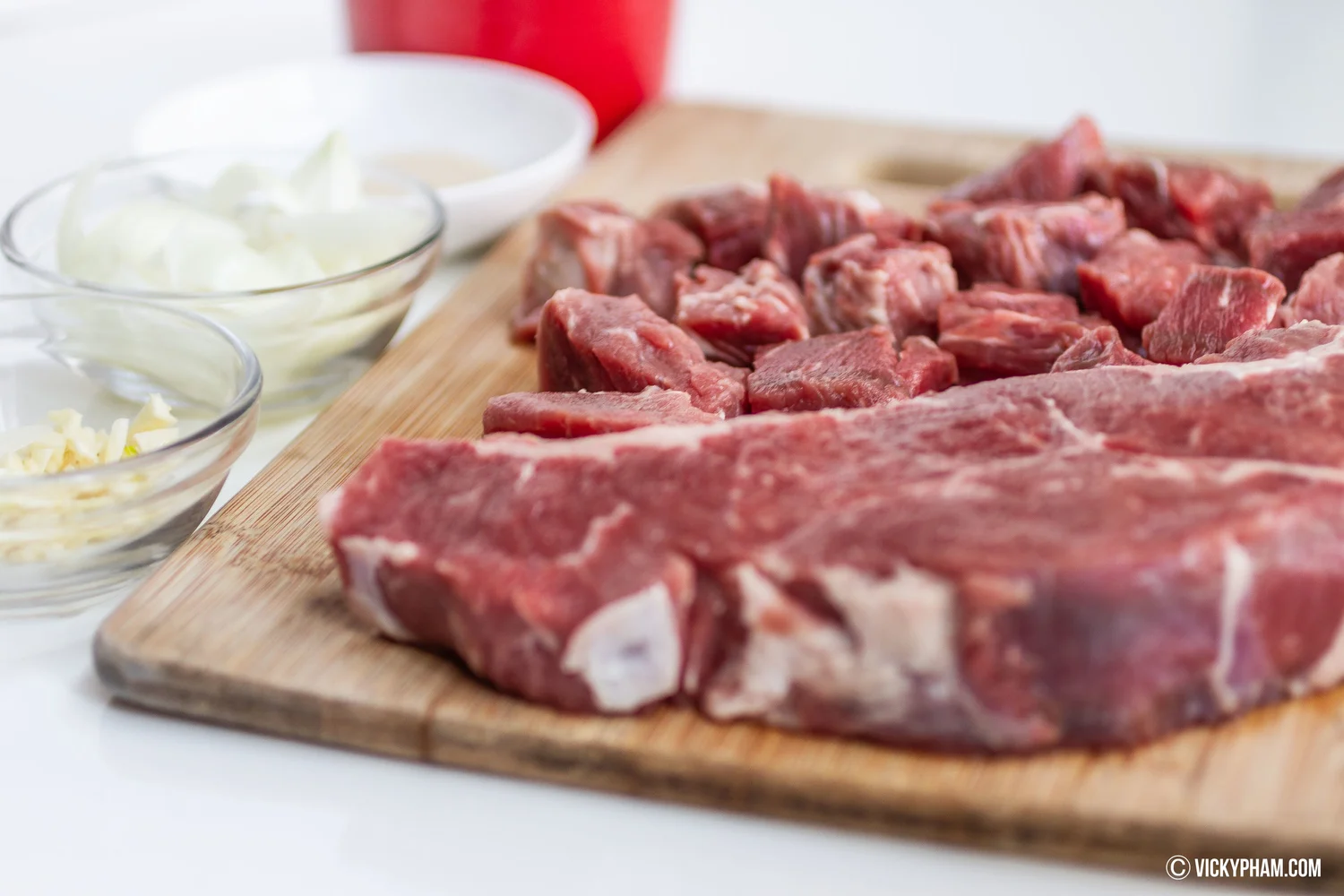 Vietnamese Shaking Beef Recipe (Thit Bo Luc Lac) — Vicky Pham