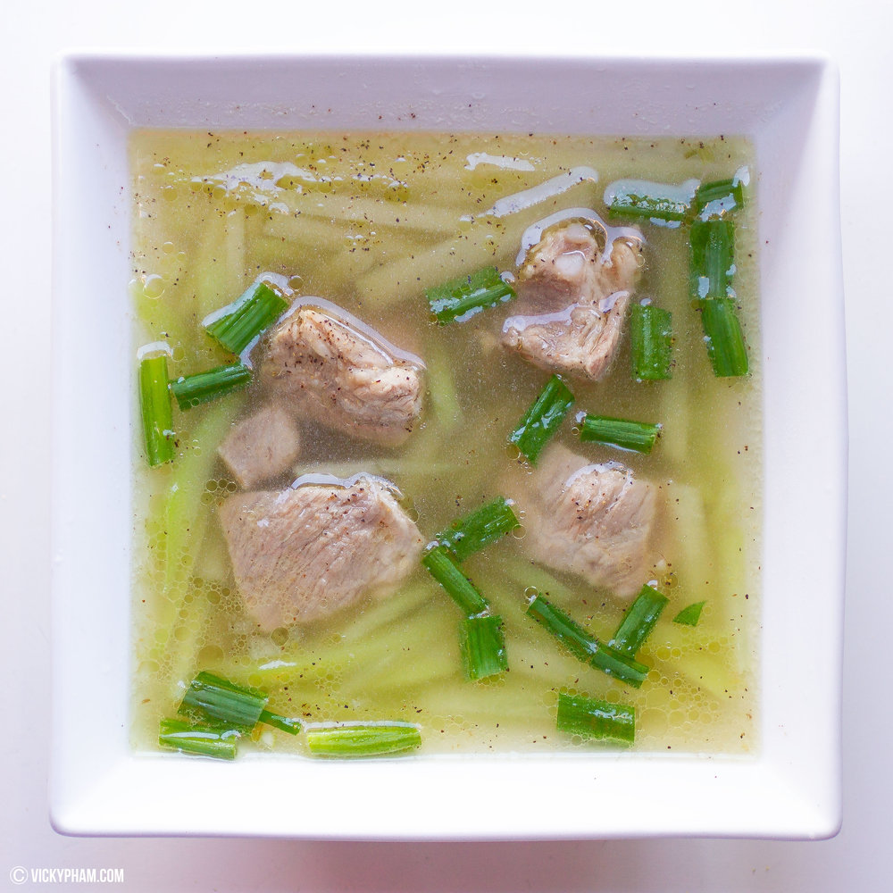 Vietnamese Pork Spare Rib Soup With Chayote Canh Suon Nau Su Su