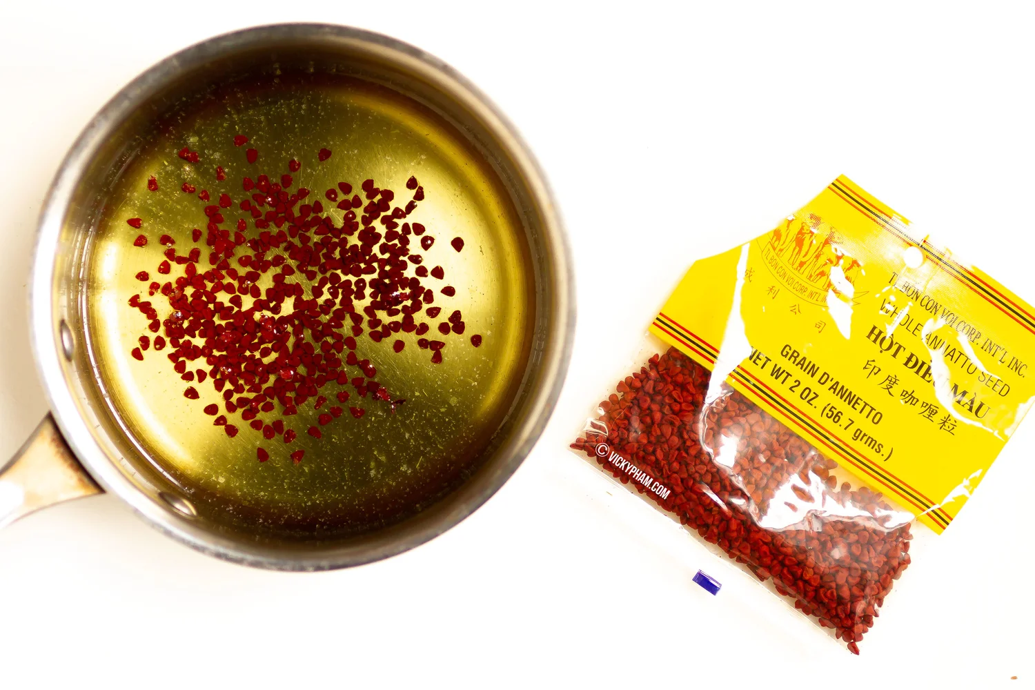 Annatto Oil (Dau Hat Dieu) — Vicky Pham