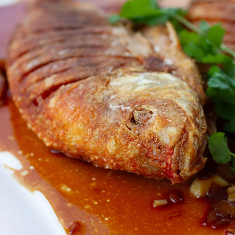 Vietnamese Fried Fish with Soy Sauce (Cá Chiên Xì Dầu) — Vicky Pham