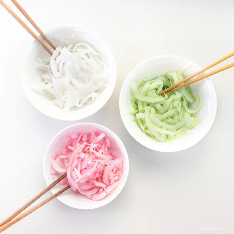 Vietnamese Candied Coconut Ribbons for Lunar New Year (Mứt Dừa) — Vicky ...