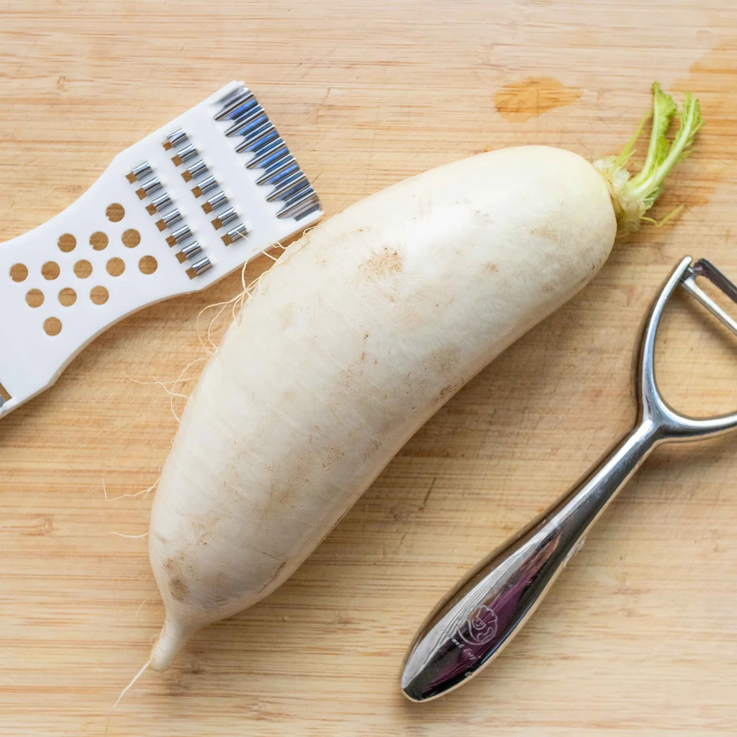 Thai-style Raw Fish Sashimi Salad with Spicy Fish Sauce Dressing ...