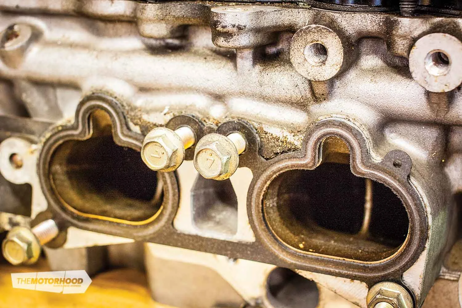 Weekend Workshop: rear-wheel-drive VE head swap | NZ Performance Car