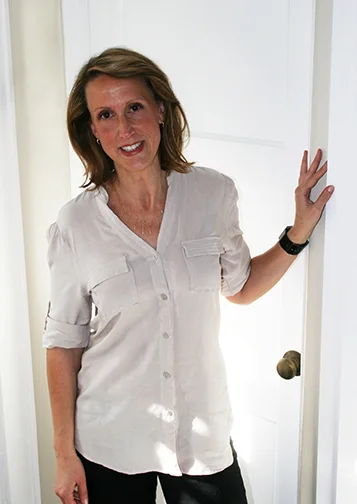 About Dina Zuanich — DZ Exterior Color