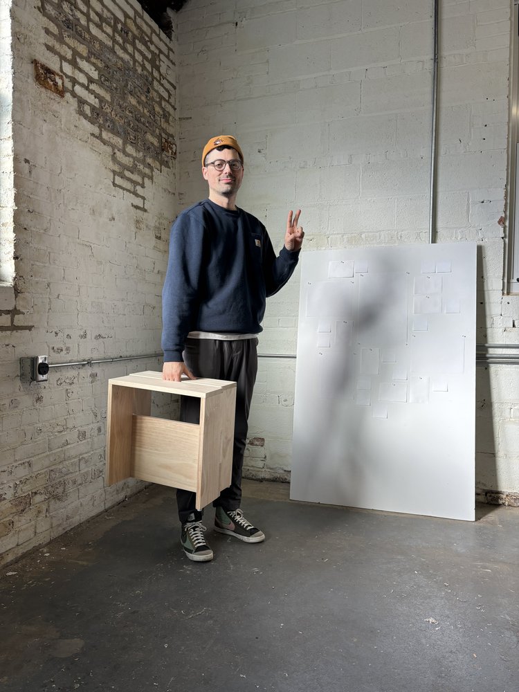 The Studio Stool — Manual