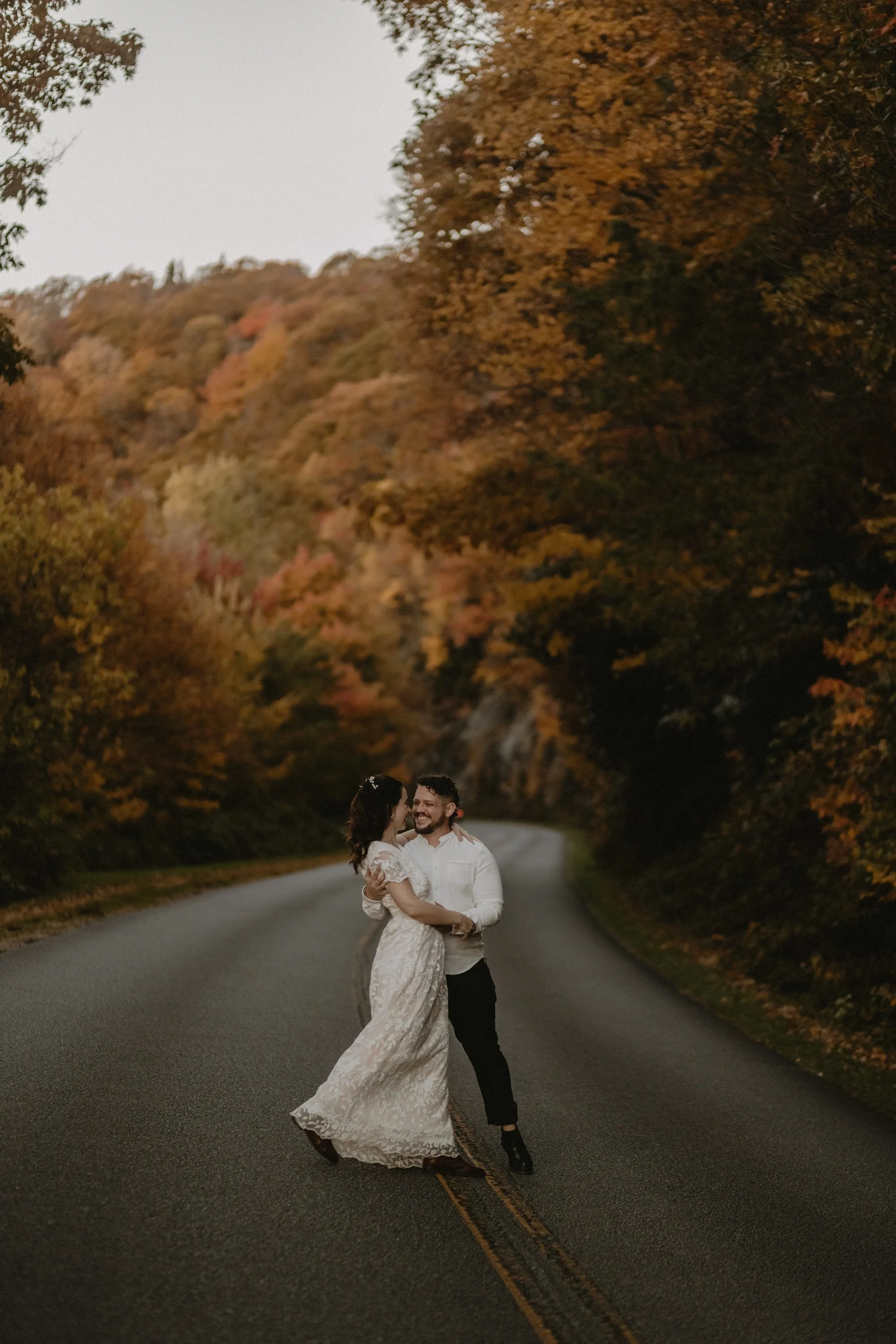 Fall Engagement Photos for Couples in Asheville, NC on the Blue Ridge ...