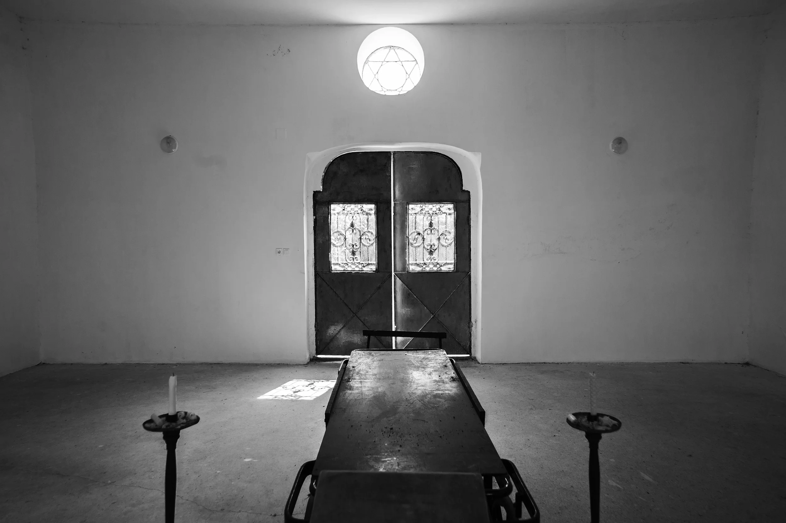 THE JEWS OF ORADEA — Daniel Owen