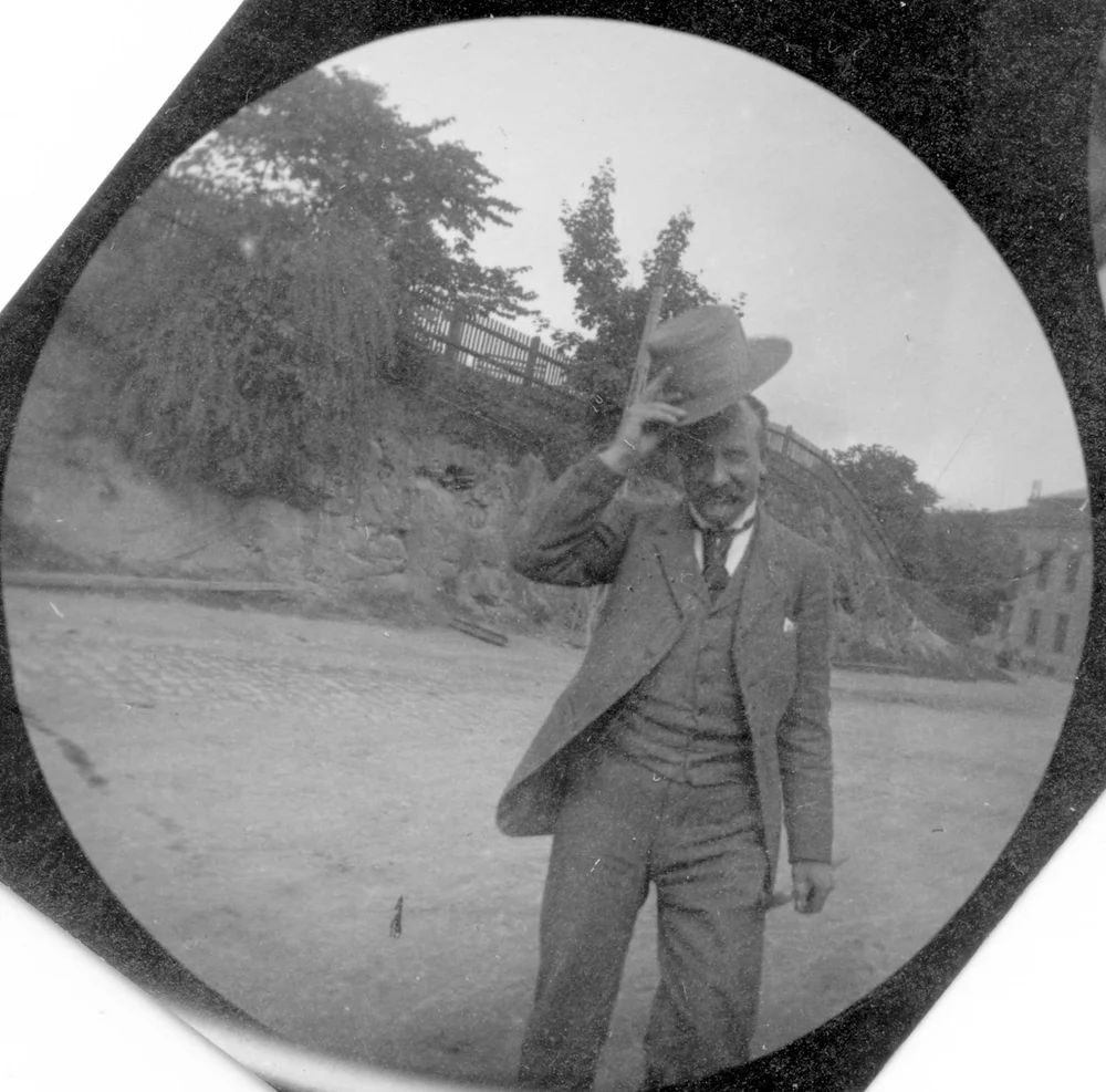 Carl Størmer’s Spy Camera Street Photography c. 1893 — Online - Don't ...