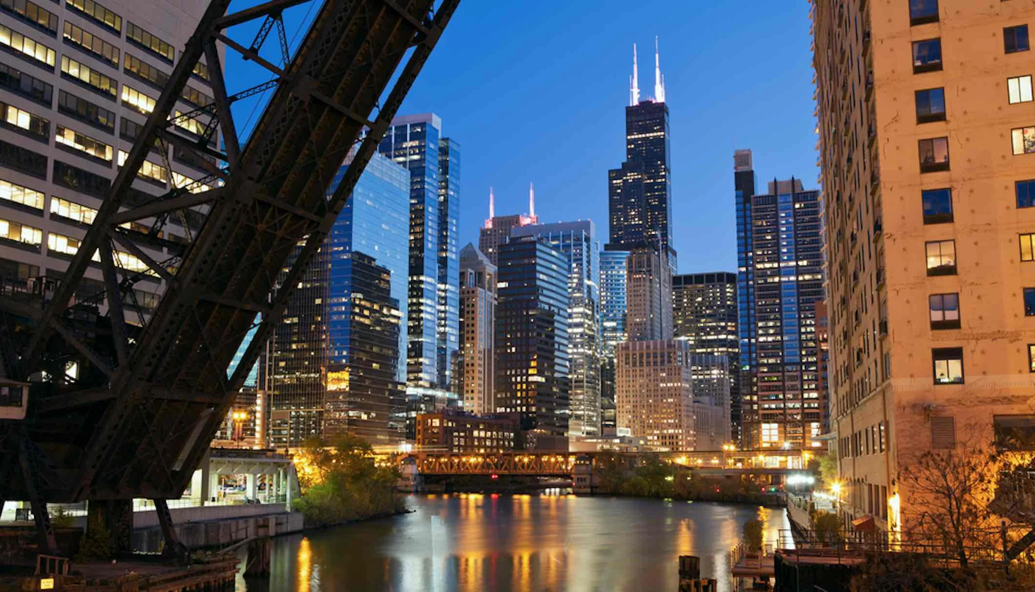 22 Chicago Hotels with Insane Views — The Most Perfect View