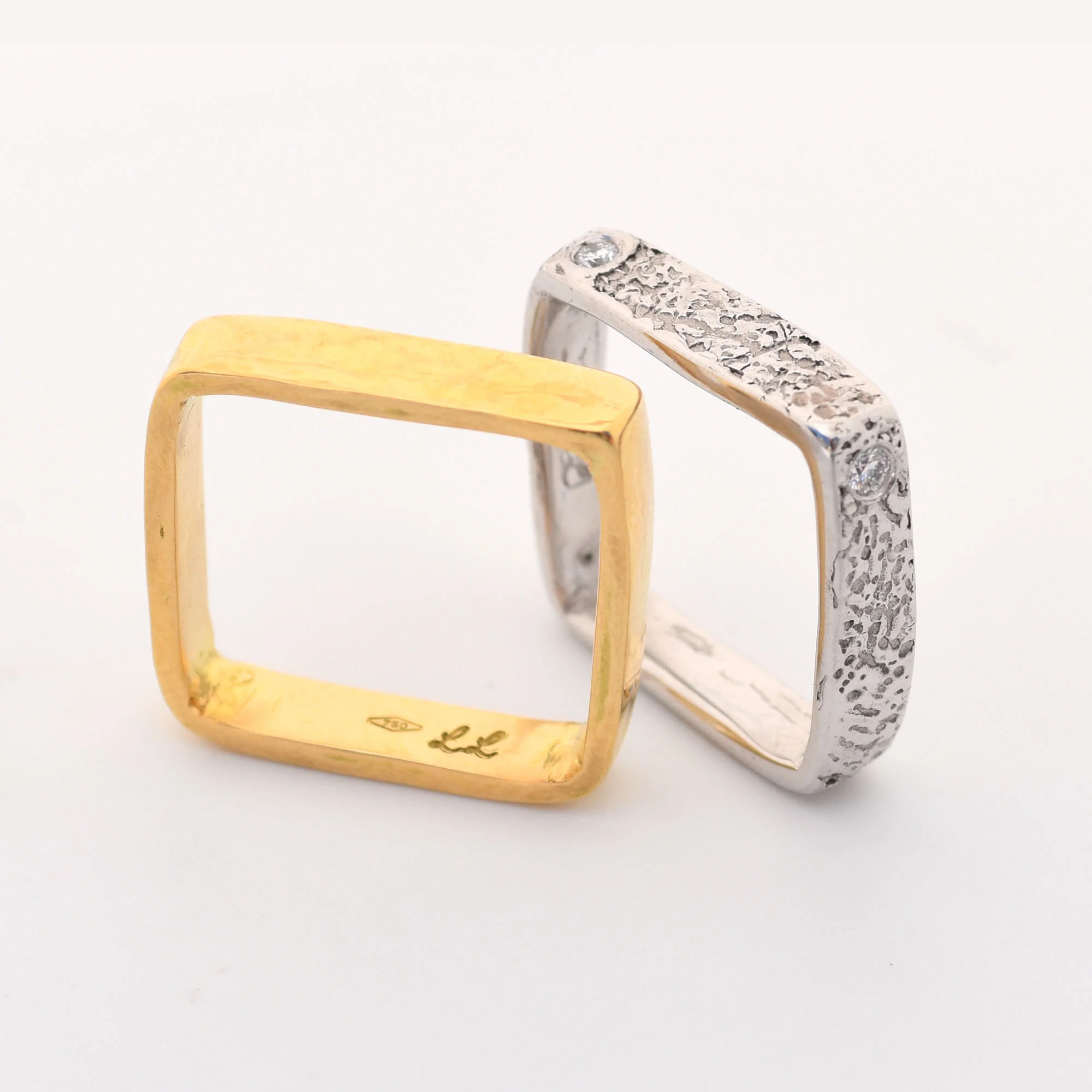 18K Gold Unique Square Ring