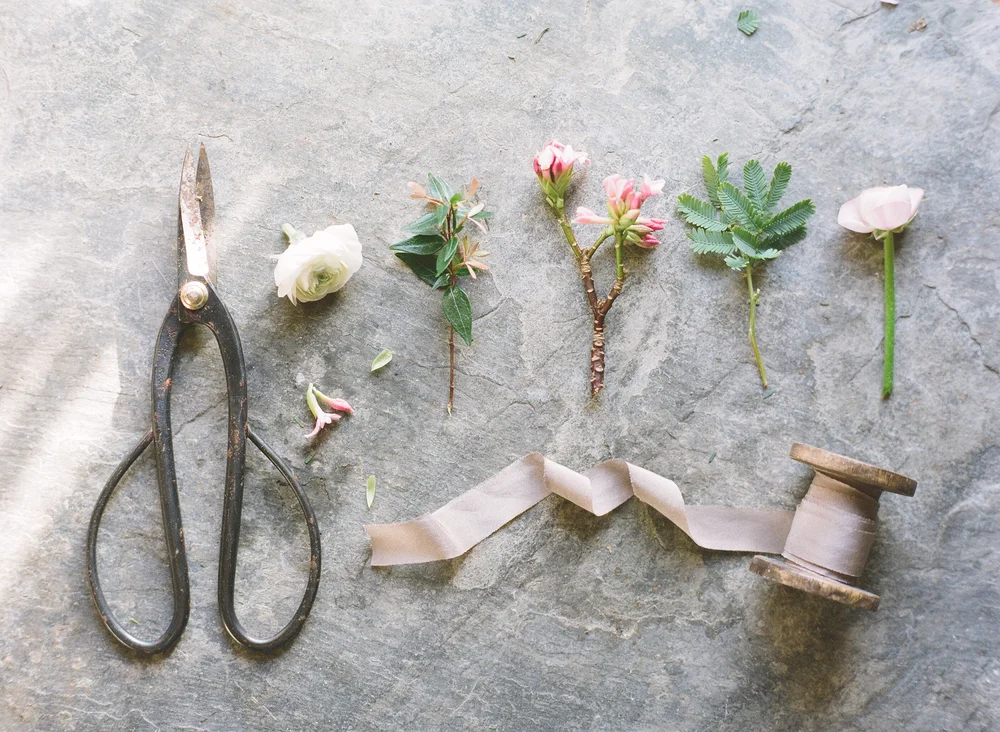 A Buttonhole Tutorial — The Garden Gate Flower Company