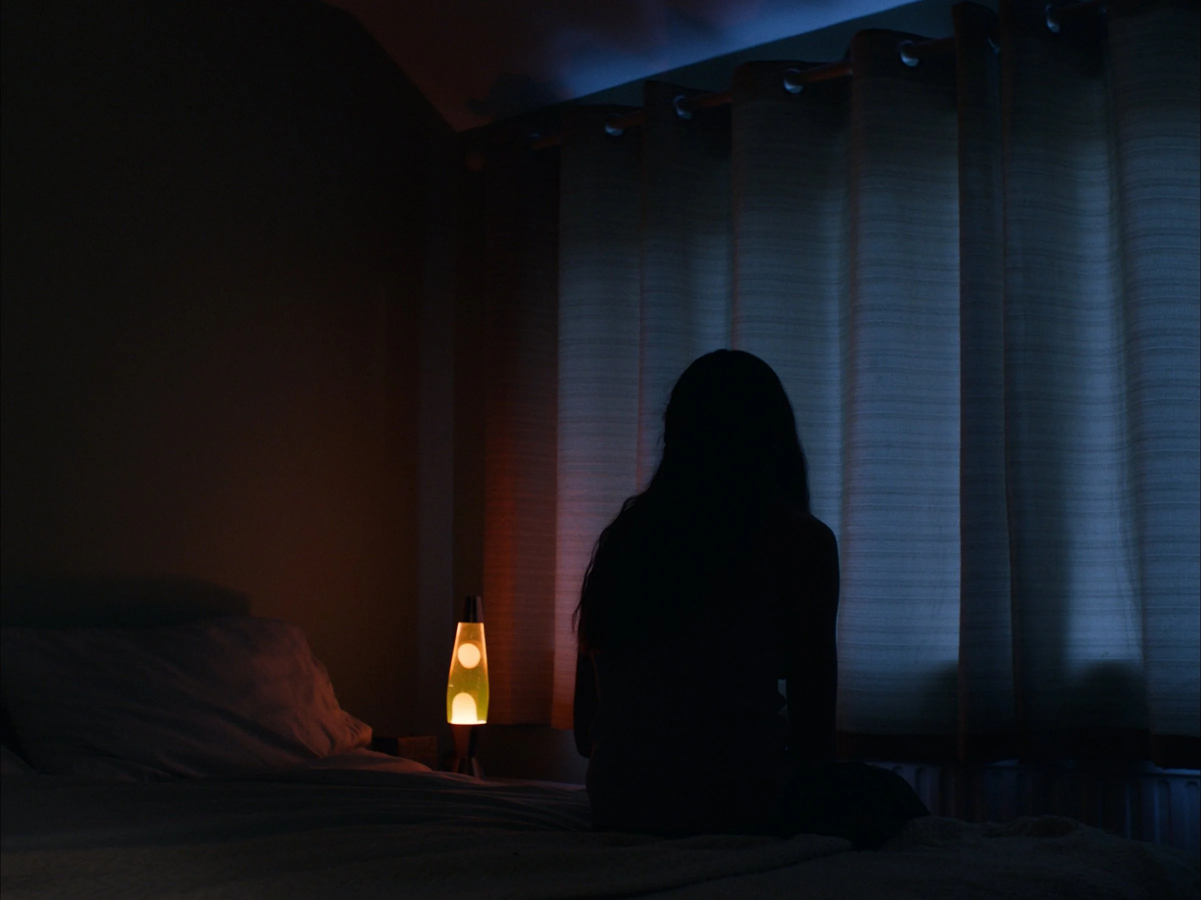 HOME - ANNA MACDONALD - CINEMATOGRAPHER