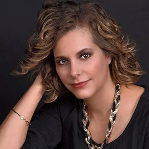 Kat Squibb Portraits - Modern Portrait Photographer