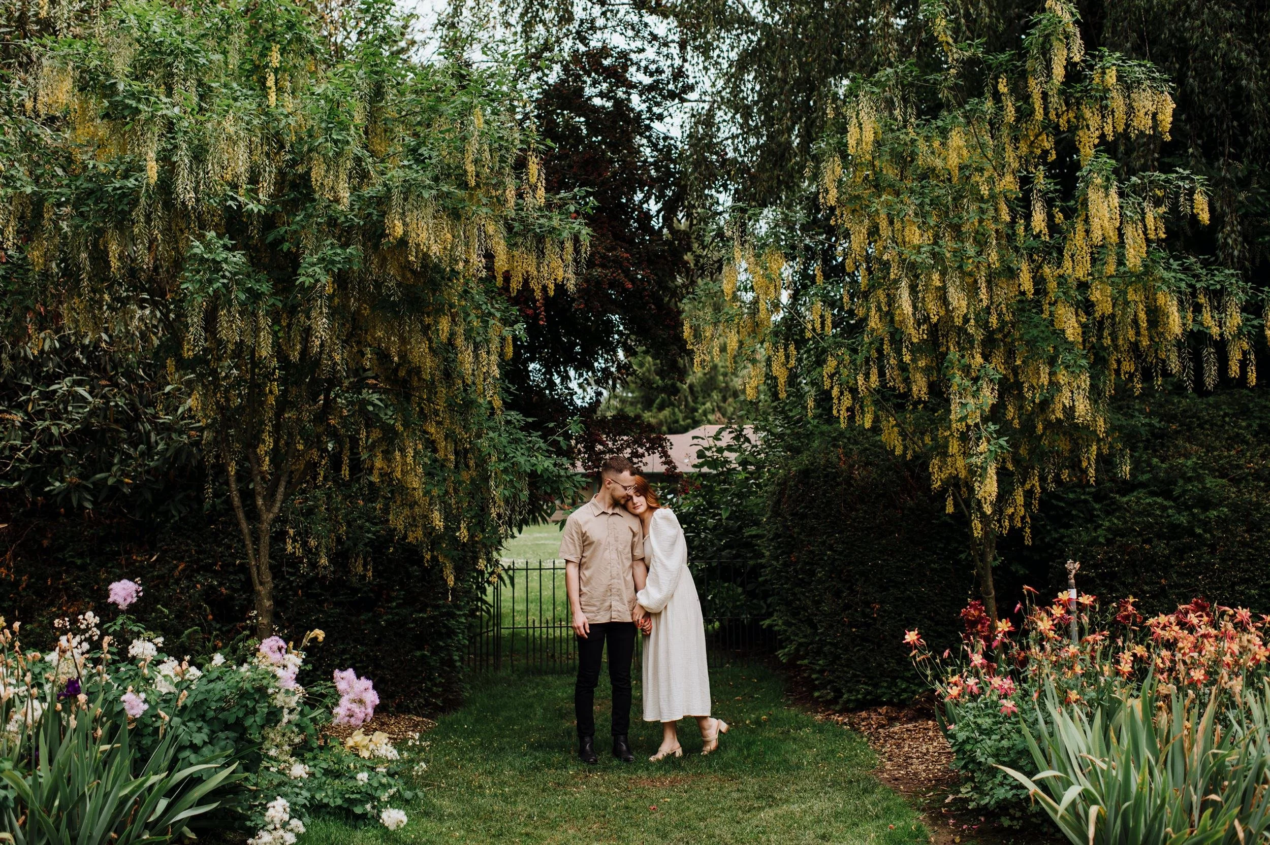 Colorful Iris farm anniversary session | Veronkia + Daniel — Karina ...