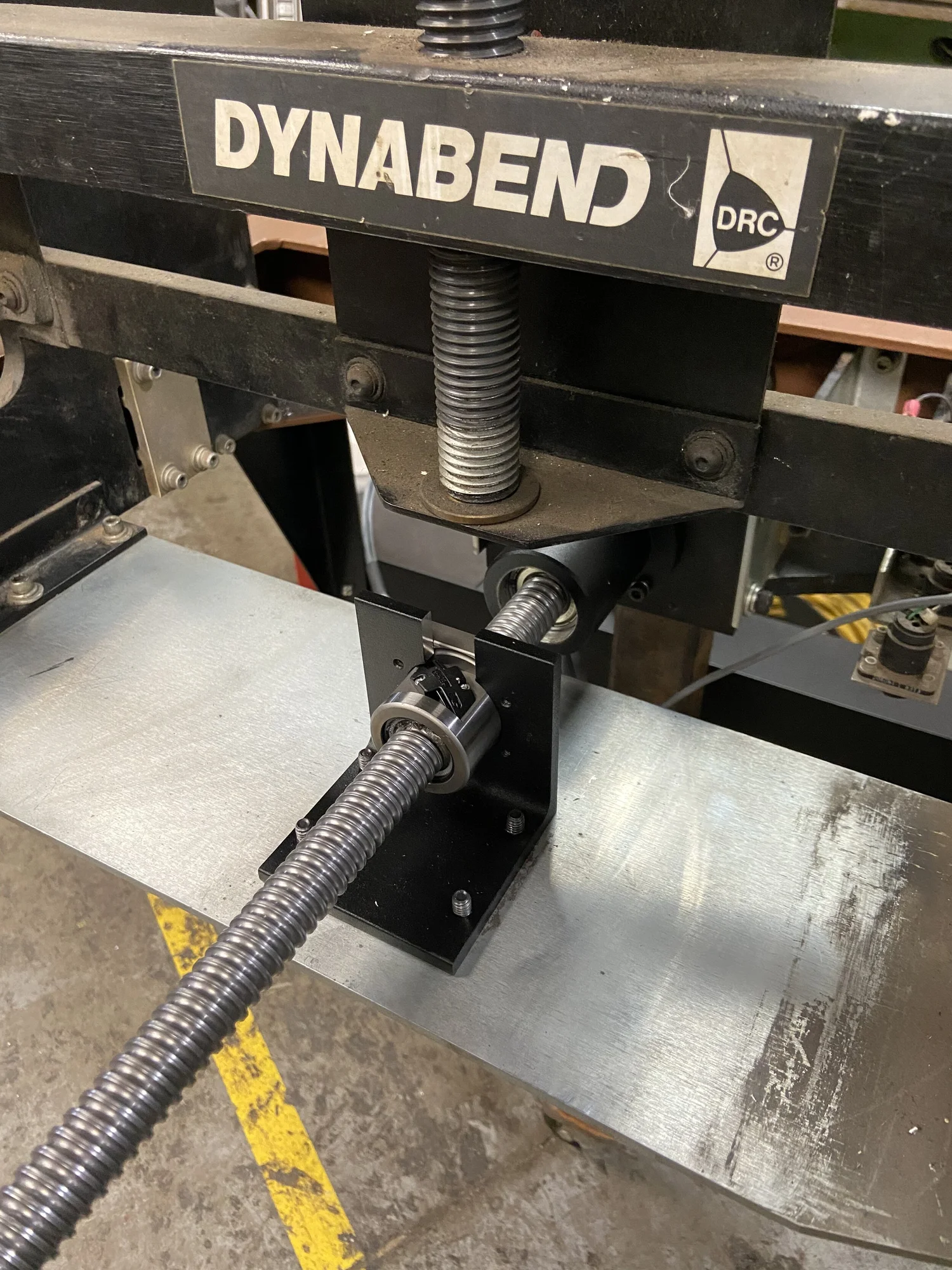 Dynabend DRC Retrofit — ZAKRON - CNC Gauging Systems for Pressbrakes ...