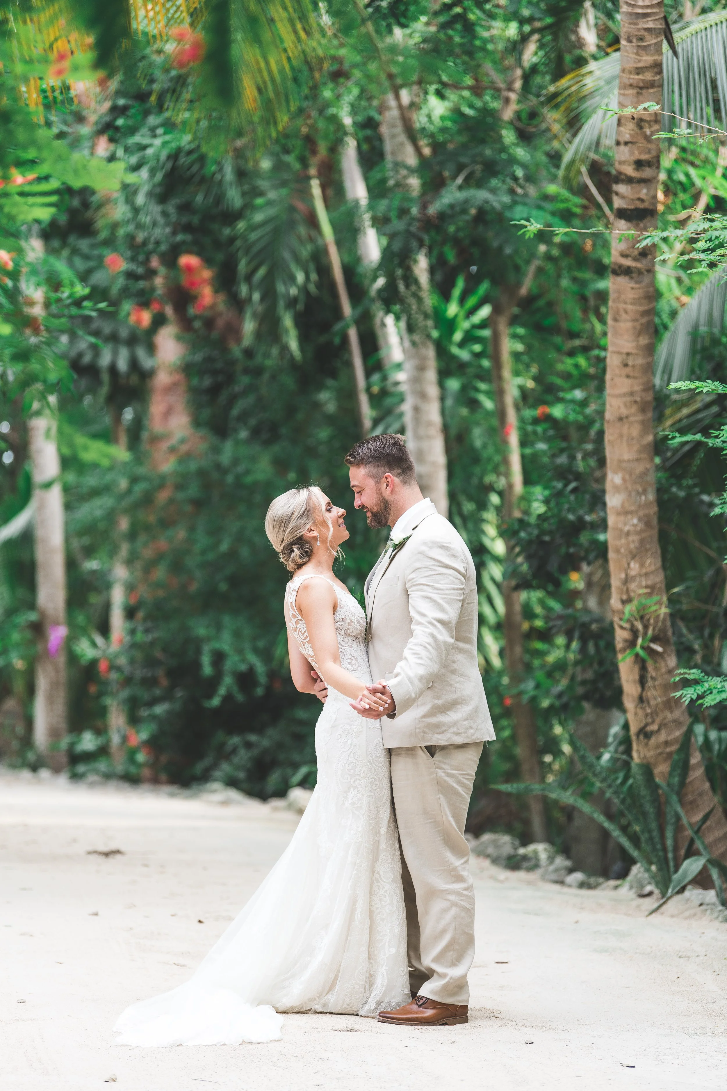 Rob + Leah | Largo Resort Wedding, Key Largo Florida Keys — Jannette De ...